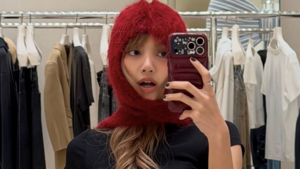 Blackpink Lisa's Sheer Lace Dress Puts Lingerie on Display - Mandatory