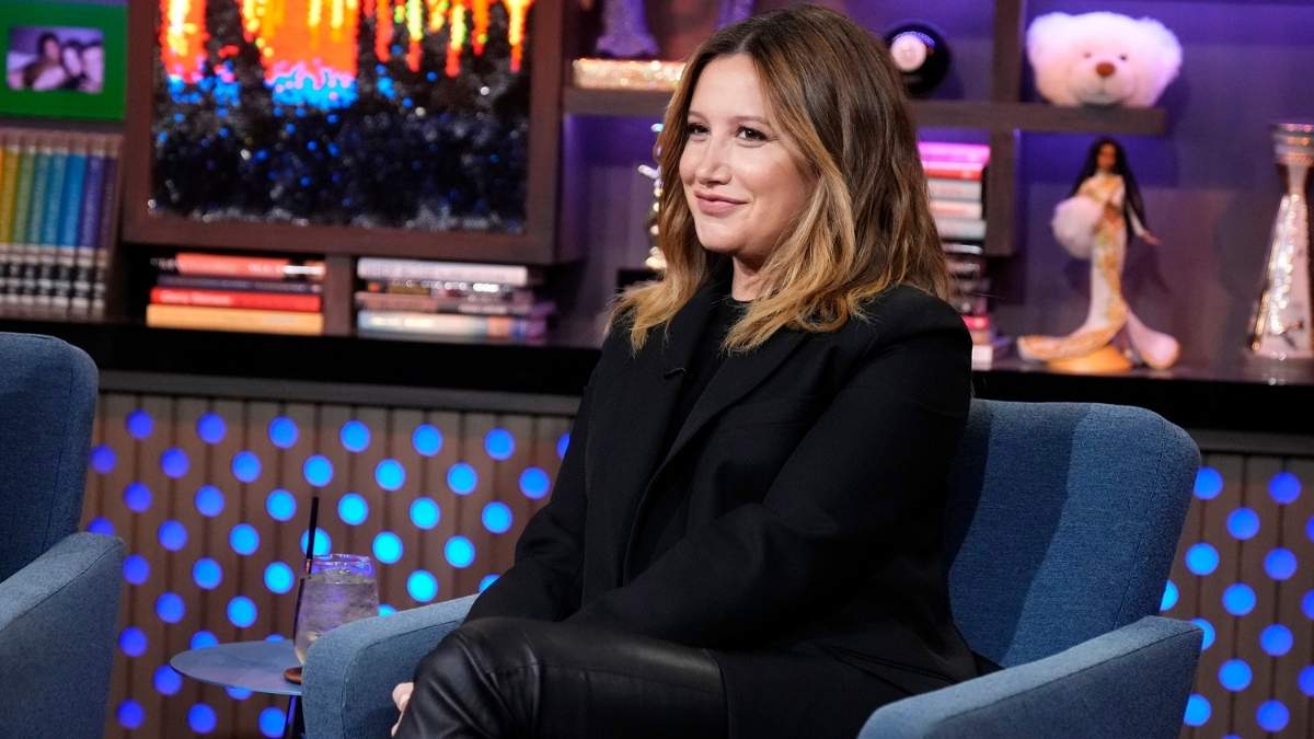 Ashley Tisdale's Essay 'Surprised' Alleged 'Toxic Mom Group' — Source - Mandatory