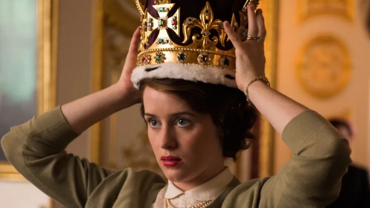 The Crown Star on Why Being Known for Netflix Show Isn’t a ‘Double ...