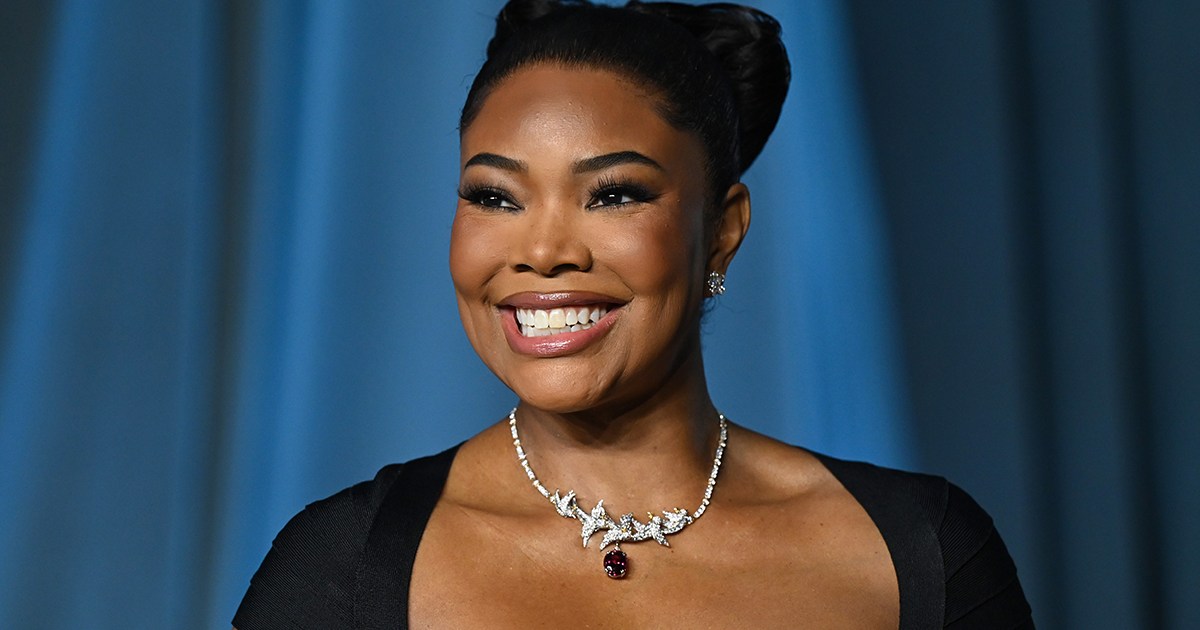 Gabrielle Union-Wade Poses Completely Nude While in Onsen - Mandatory