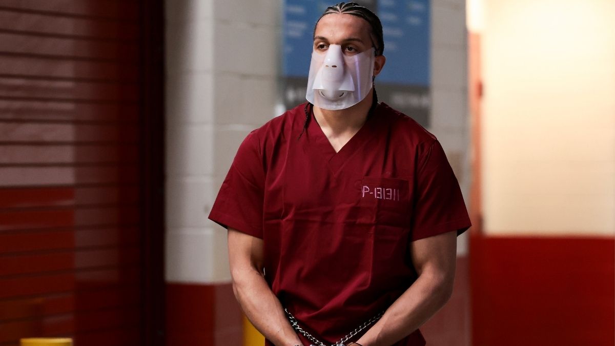 Patriots’ Mack Hollins Goes Viral for His Pre-Game Prison Uniform Look - Mandatory