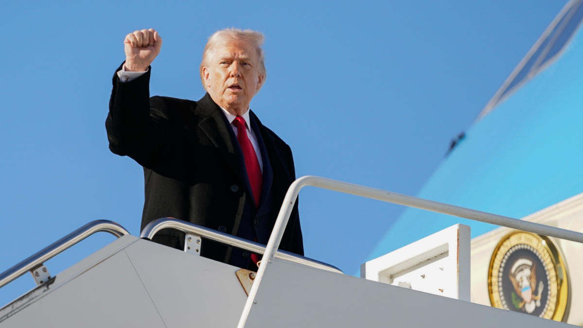 Donald Trump Seemingly Misspoke His Assistant AG's Name - Mandatory