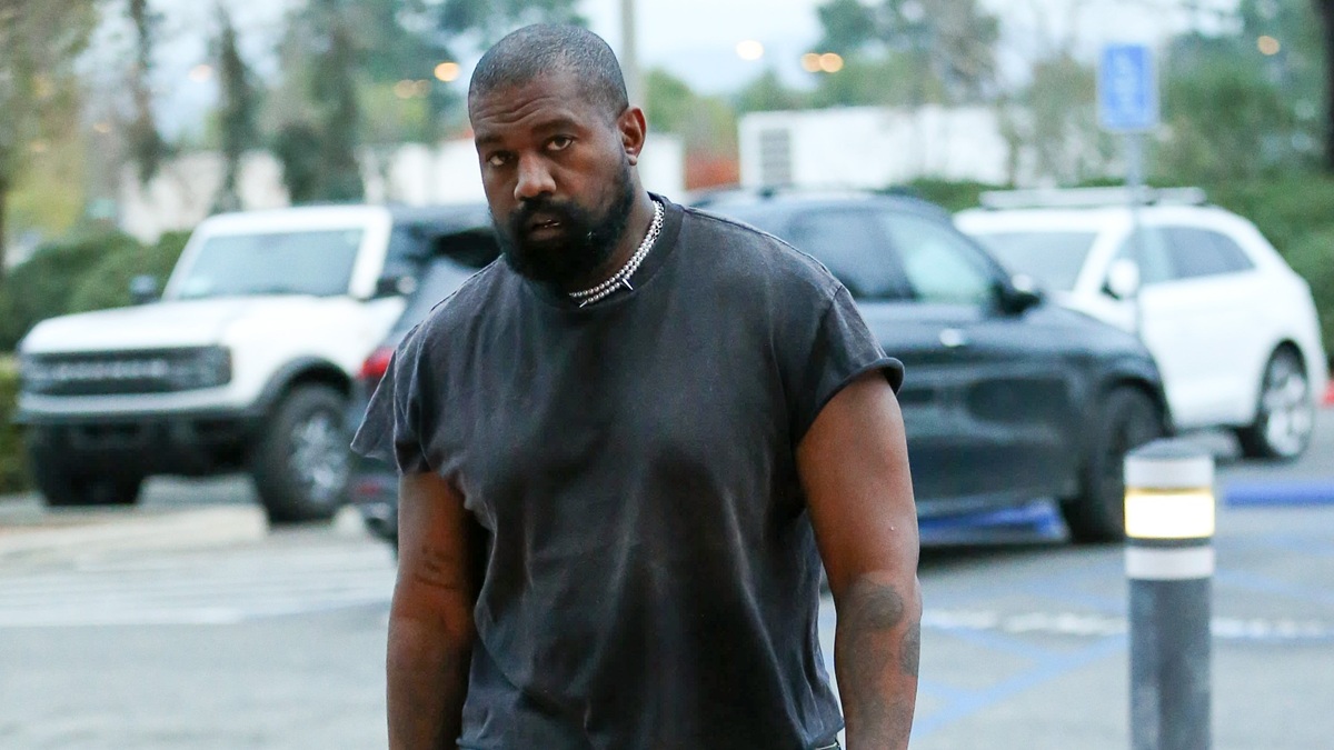 Kanye West Banned From Touring in US — Source - Mandatory