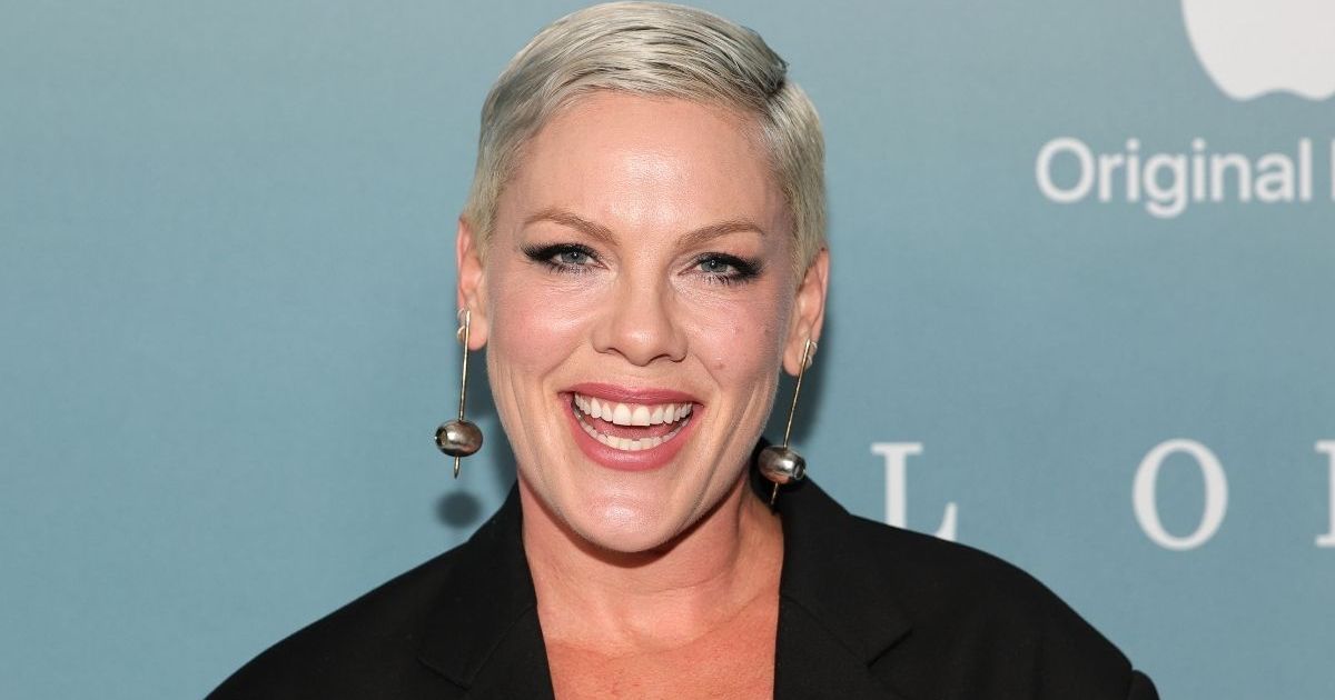 Pink Says There Are Important Issues To Discuss Rather Than Separation ...