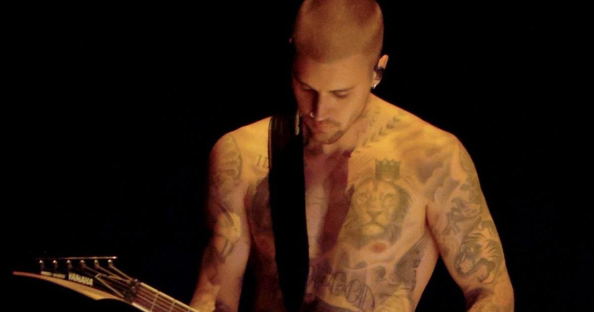 Justin Bieber Shocks Fans With New Tattoo That Looks Like His Wife ...