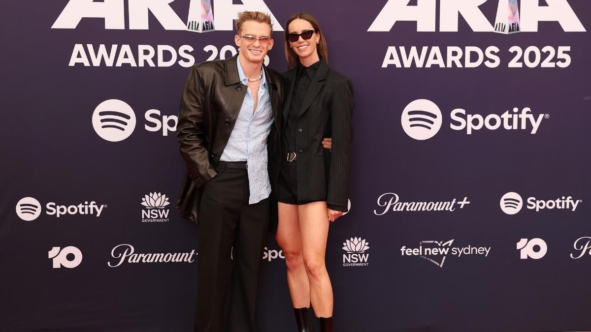 Cody Simpson Addresses Split With Swimmer Emma McKeon - Mandatory