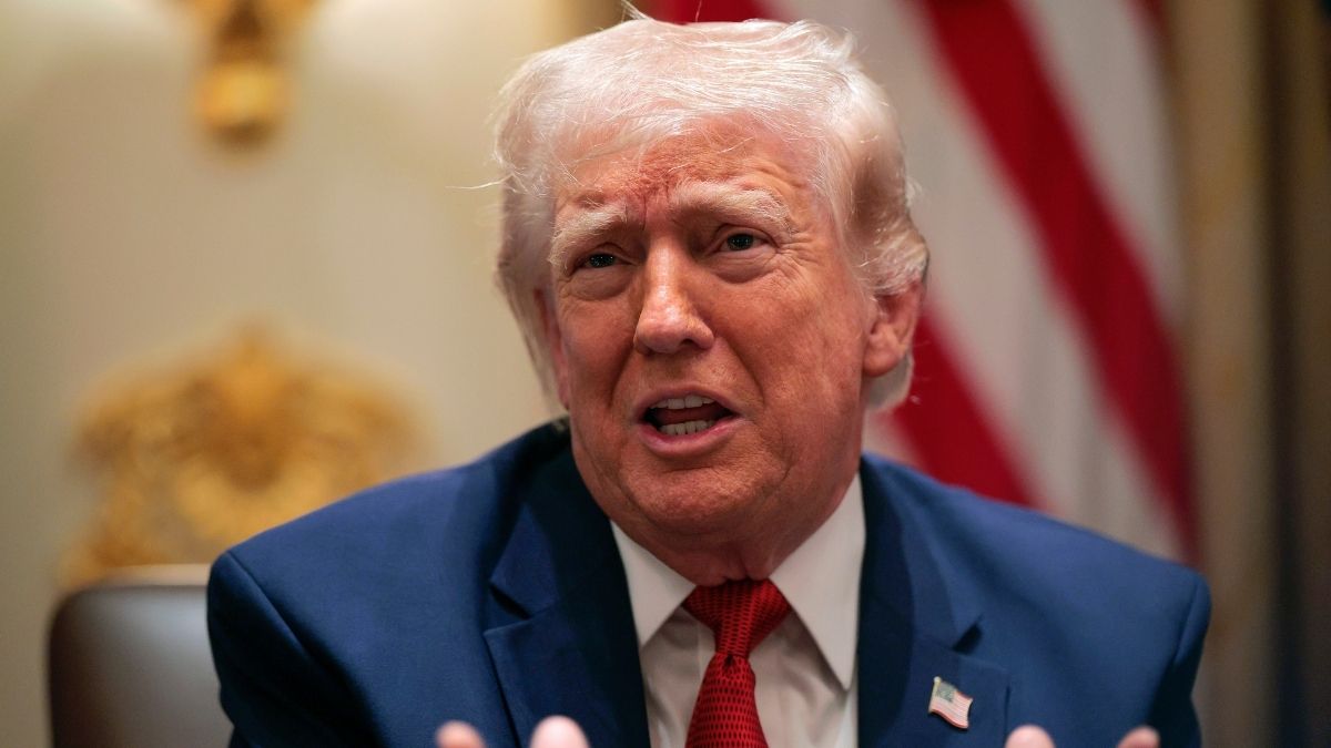 Donald Trump Shows Off White House $400M Ballroom Designs - Mandatory