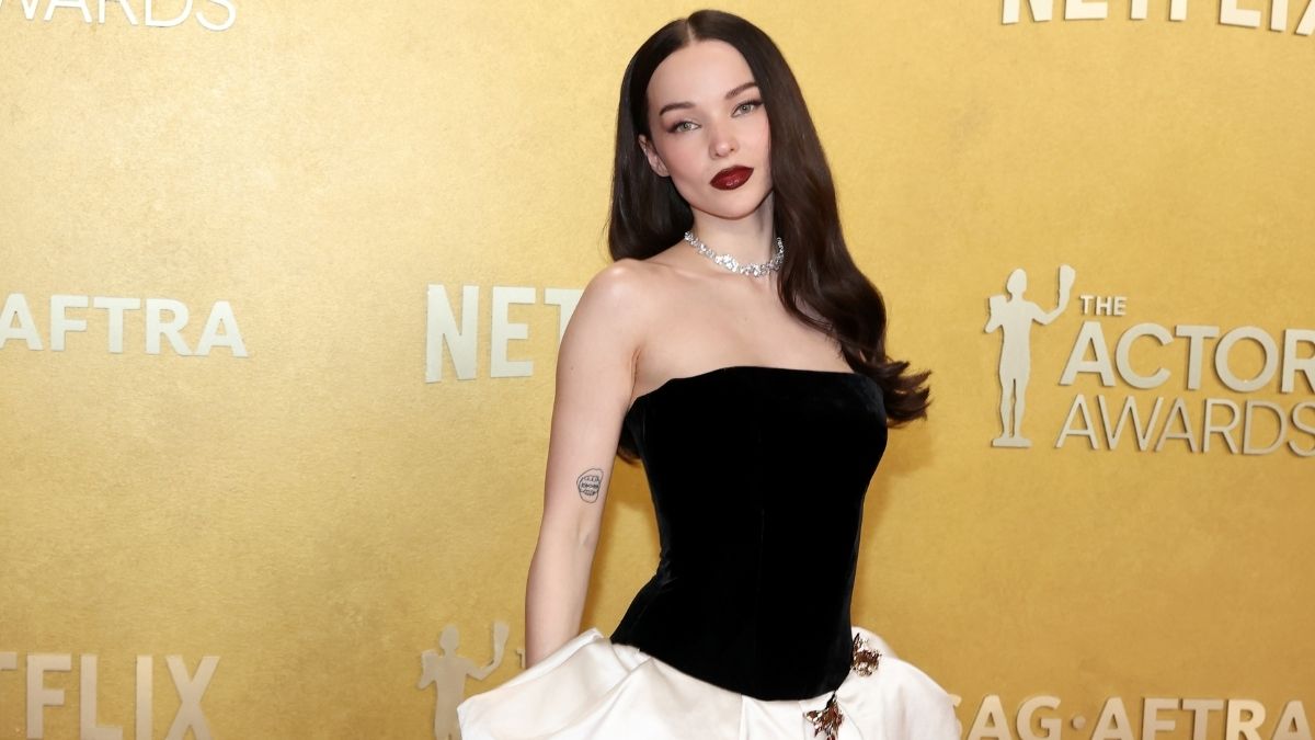 Dove Cameron Commands Attention in Strapless Gown at Actor Awards ...