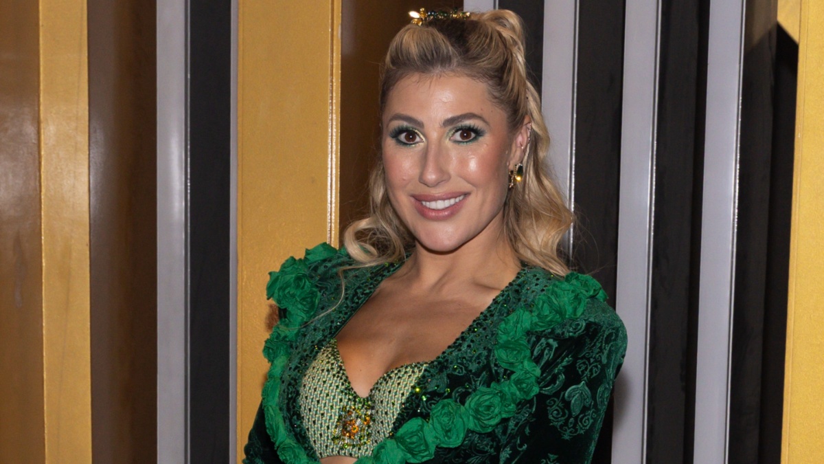 DWTS Pro Emma Slater Clarifies if She’s Leaving After 13 Years - Mandatory