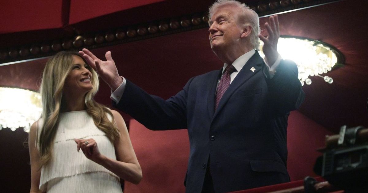 Donald Trump Receives Mix of Cheers & Boos at Kennedy Center - Mandatory