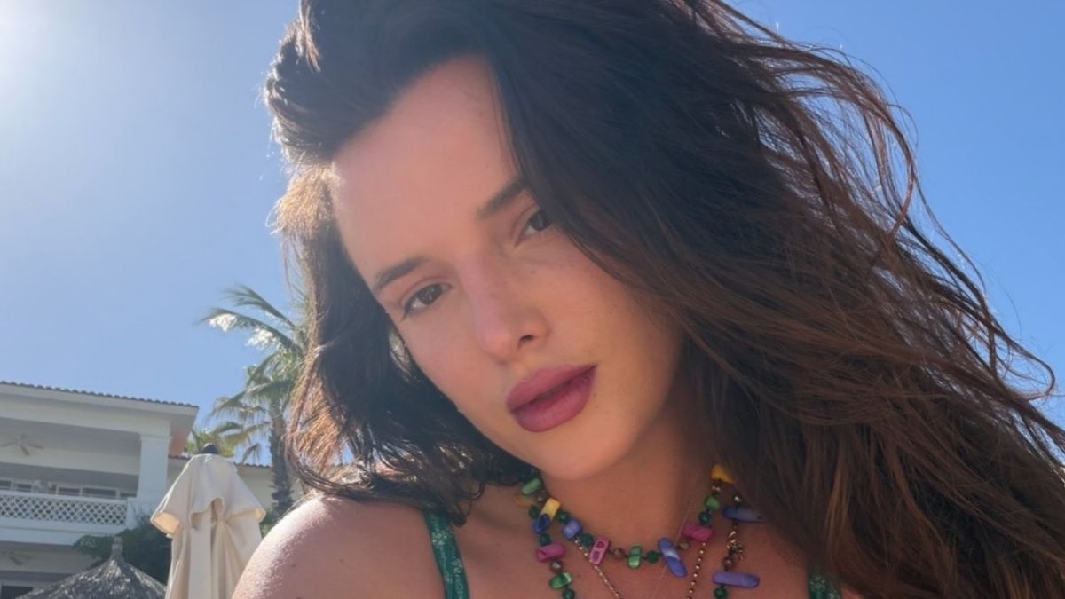 Bella Thorne’s Braless Dress in Latest Photo Dump Is Impossible To ...