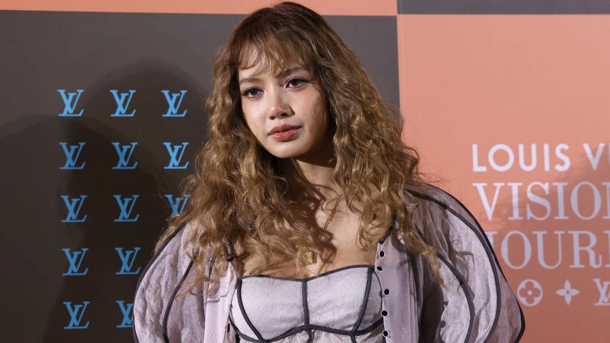 Blackpink’s Lisa Grooves in Fully See-Through Top & Skirt at Coachella ...