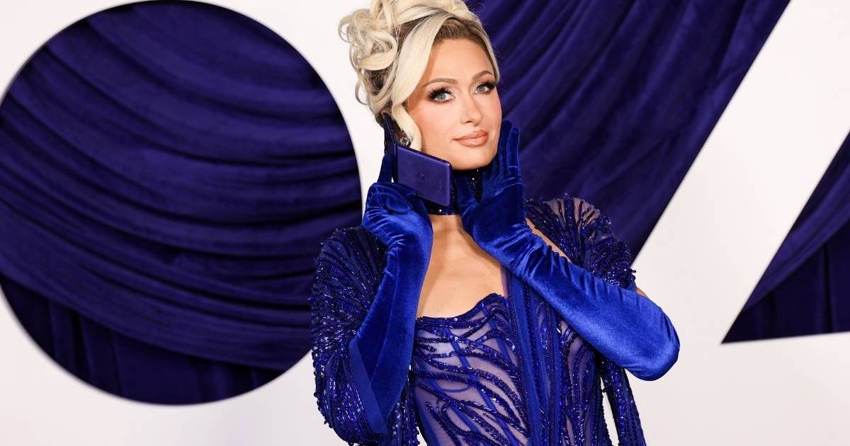 Paris Hilton's Barely-There Corset Dress Has Fans Screaming 'Obsessed ...
