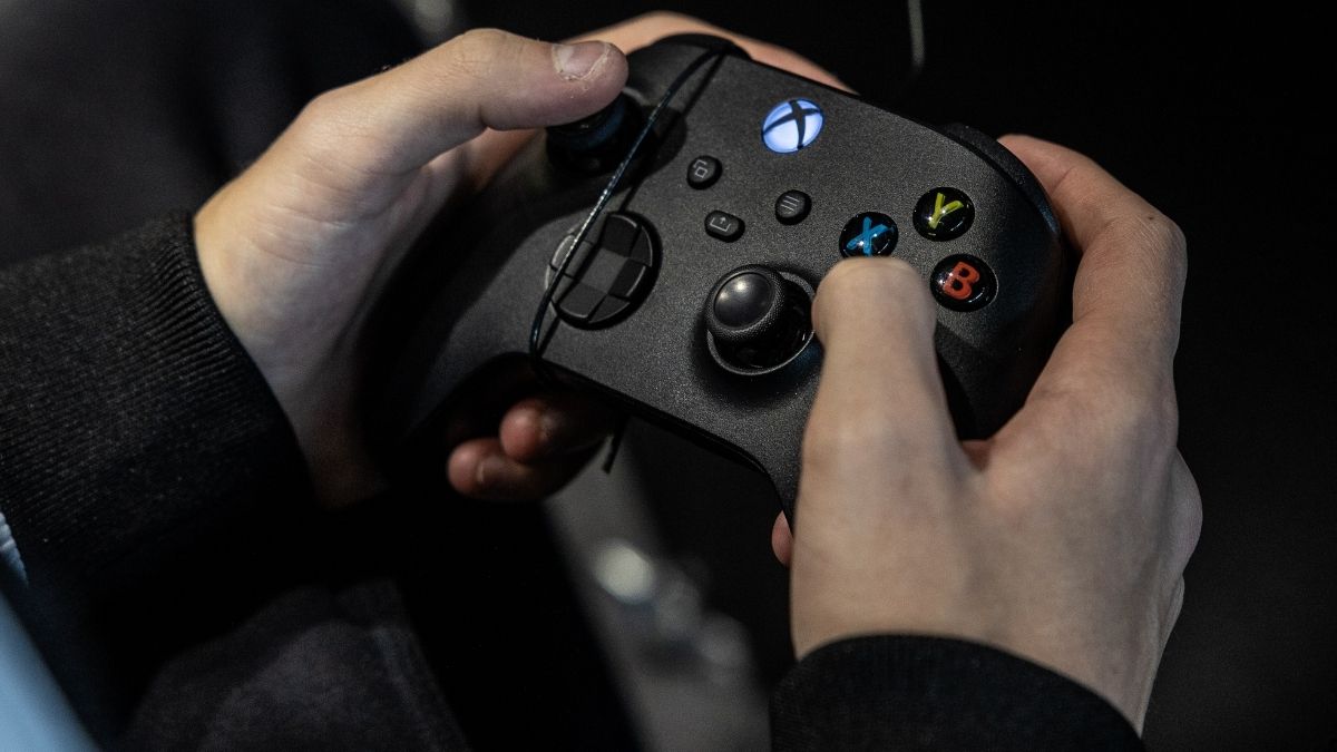 Next-Gen Xbox Elite 3 Cloud Gaming Controller Leaks Online - Mandatory
