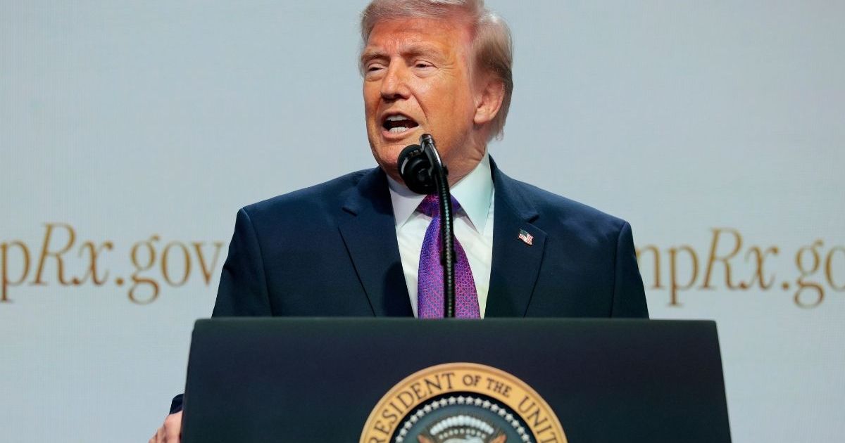 Donald Trump's Assistant Faces Backlash for Ballroom Breakfast Photo ...