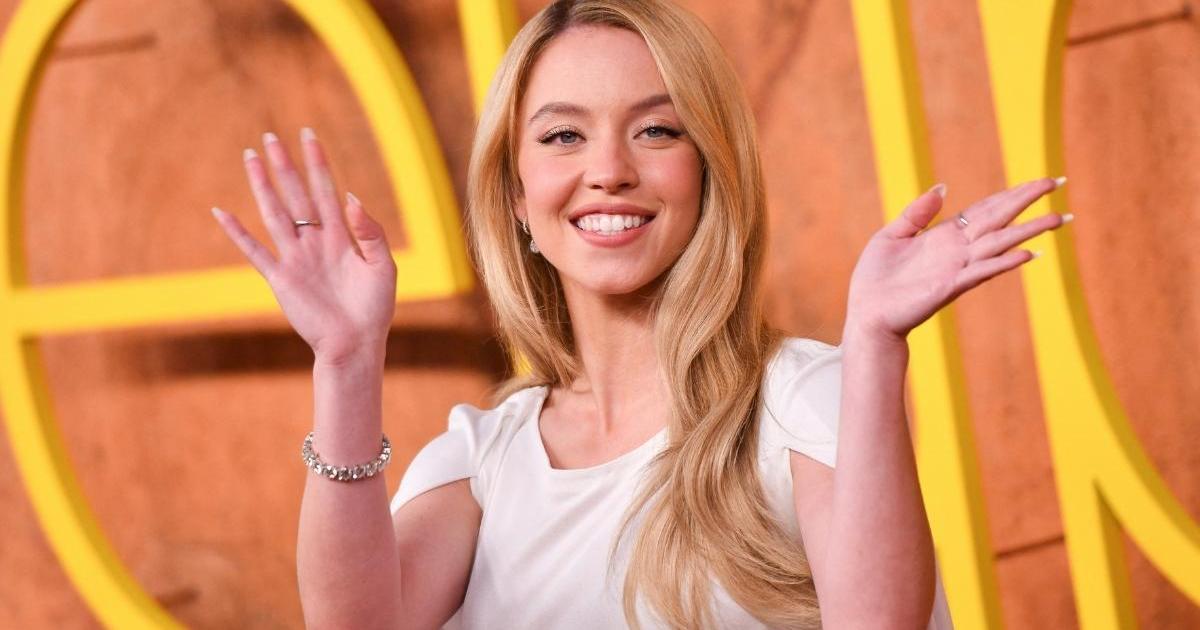 Sydney Sweeney's NSFW Euphoria Scene Has Fans Shook - Mandatory