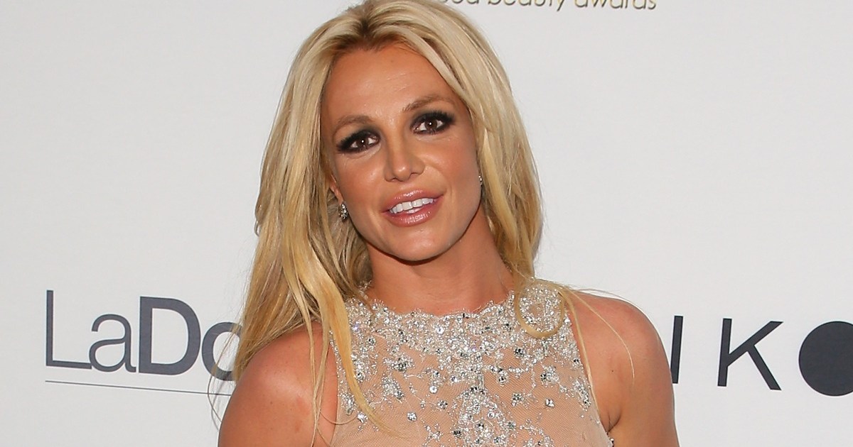 Britney Spears Dances in Mini-Dress After Alleged 'Barking' Incident ...