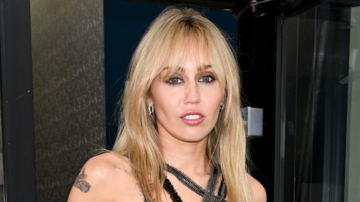 Miley Cyrus Makes the Naked Dress Trend Look Straight-up Dangerous in ...