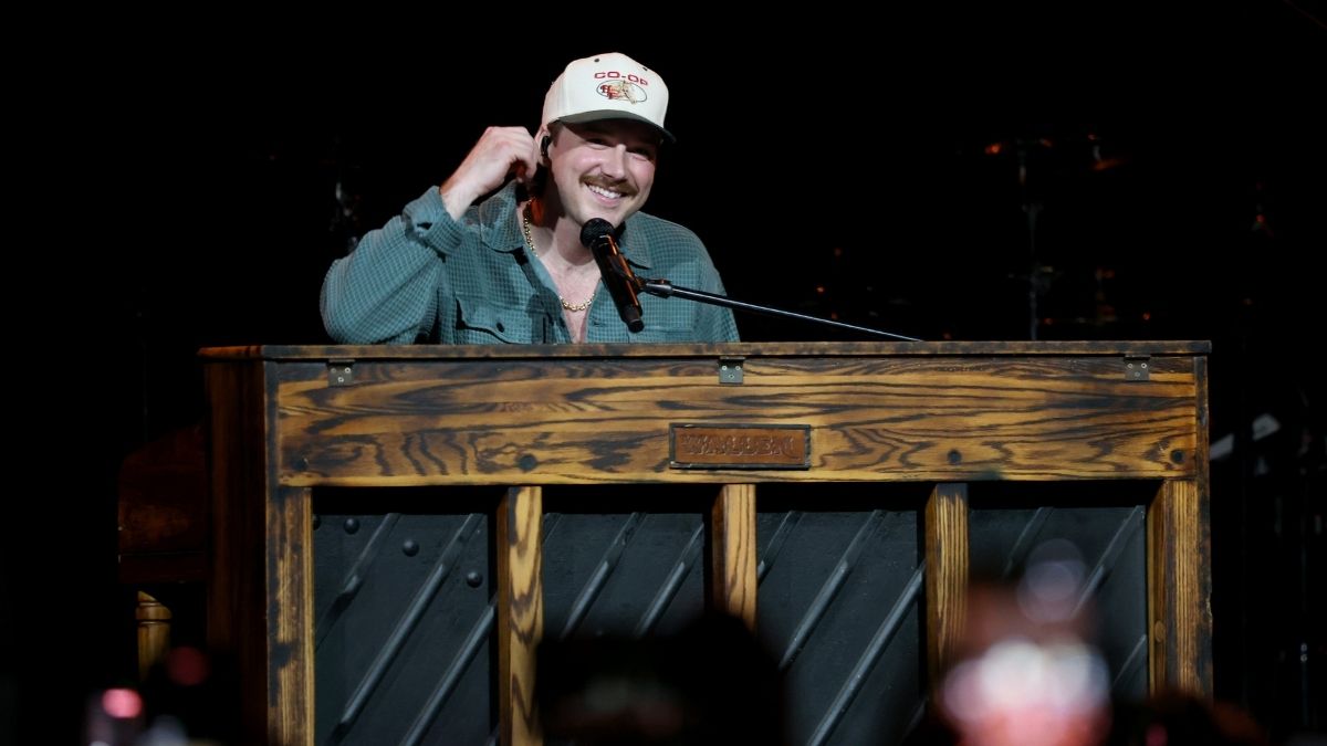 Morgan Wallen Really Flipped a Piano Mid-Concert - Mandatory