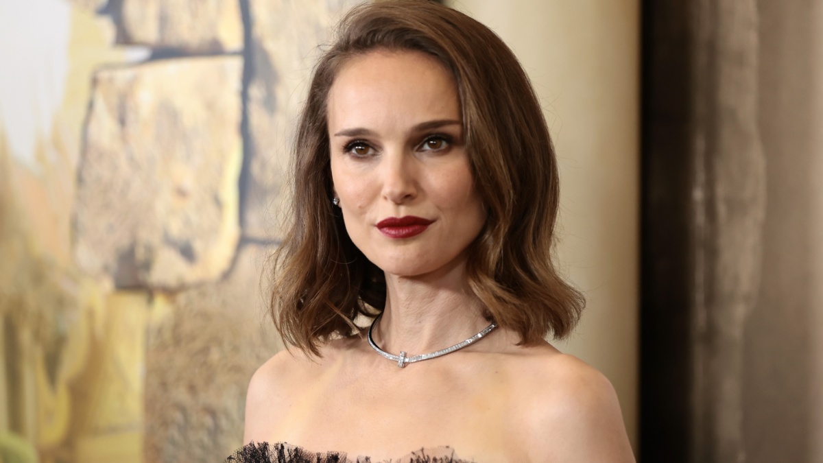Natalie Portman Shares Rare Look at Her New Life in Paris - Mandatory