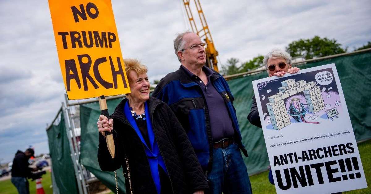 Donald Trump’s 250-Foot Arch Plan Sparks Multiday Rally in Washington ...
