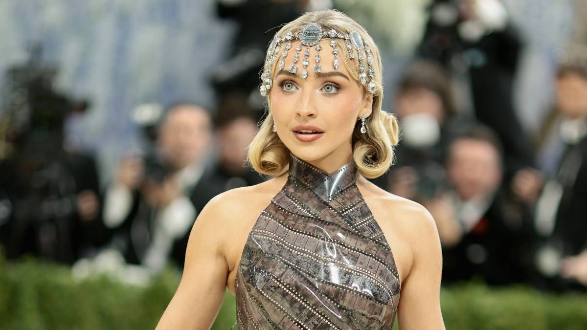 Sabrina Carpenter’s Sheer Film Strip Dress Hides Actor Stills at Met ...