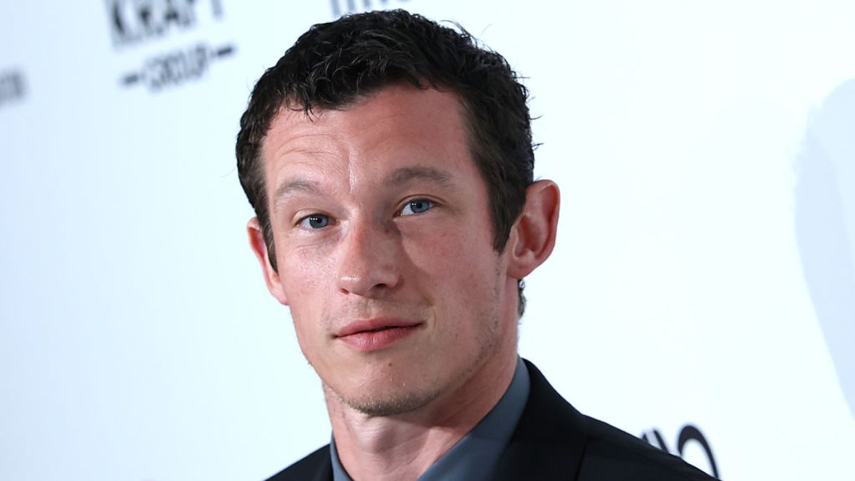 Callum Turner Reacts to the Latest James Bond Rumors - Mandatory
