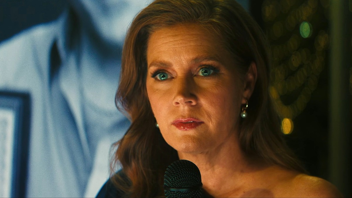 Amy Adams’ New Adult Thriller Has Viewers Hooked After Just 2 Episodes ...