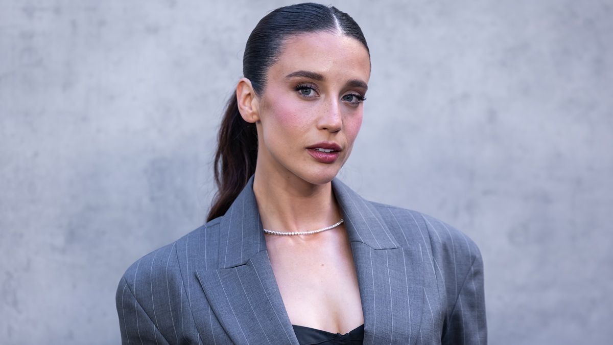 María Pedraza’s Poolside Bikini Look Has Fans Doing a Double Take ...