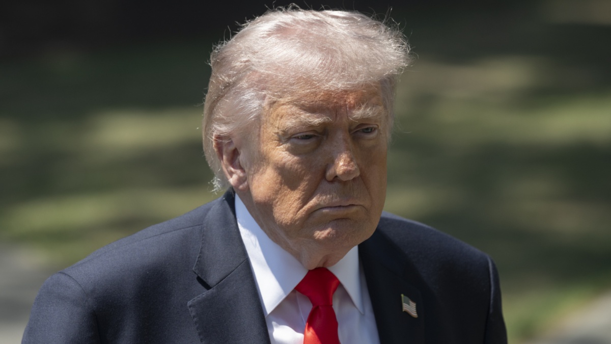 Donald Trump Saw 22 Doctors During His Latest Medical Exam — Report ...