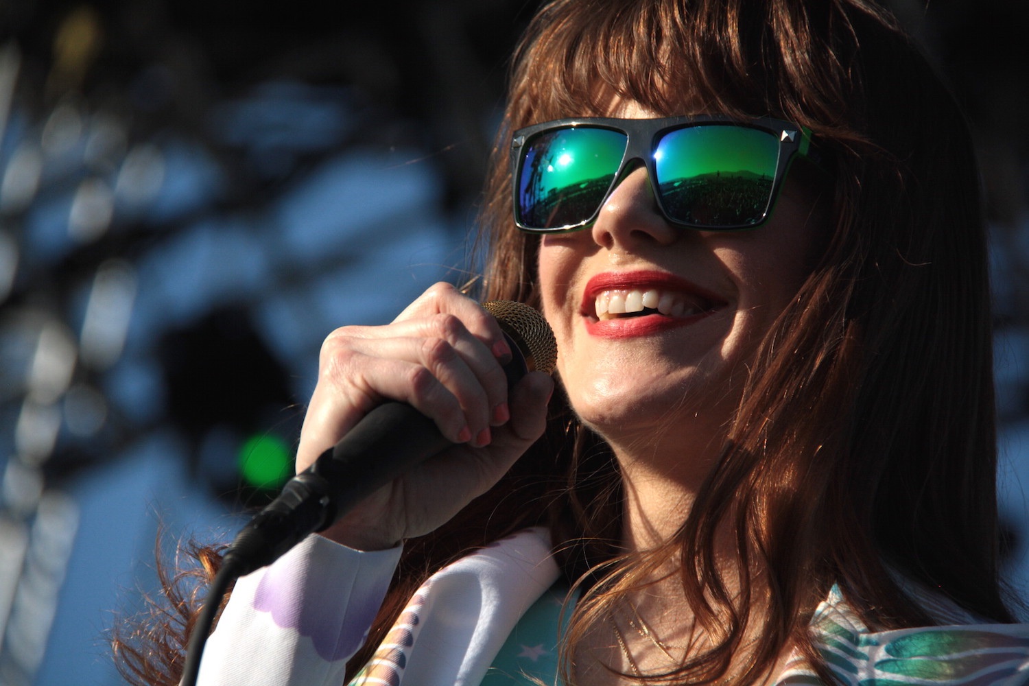 Coachella Photos: Jenny Lewis Gets Rainbow-Sassy in the Sunshine