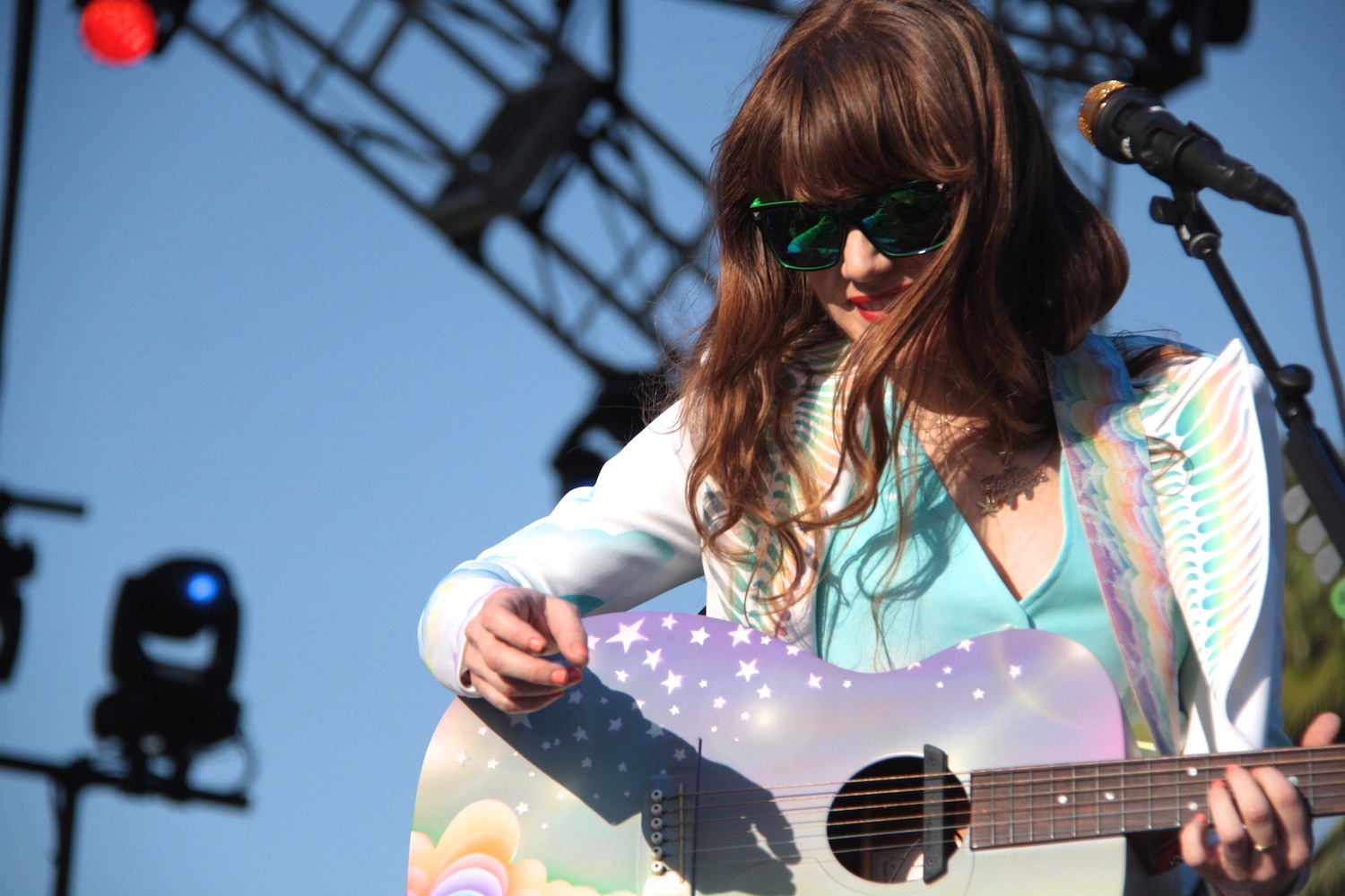 Coachella Photos: Jenny Lewis Gets Rainbow-Sassy in the Sunshine