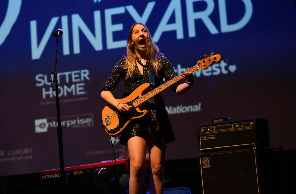Este Haim Has Most Intense (And Amusing) Bass Face Known to Music