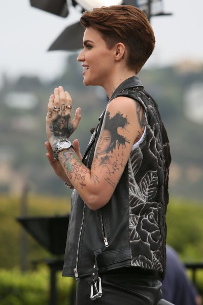 Ruby Rose Went To Universal Studios